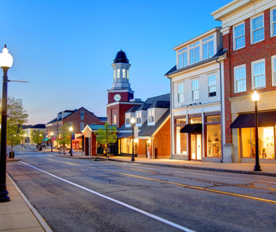 8 Reasons to Consider a Small-Town College - Red Kite Blog